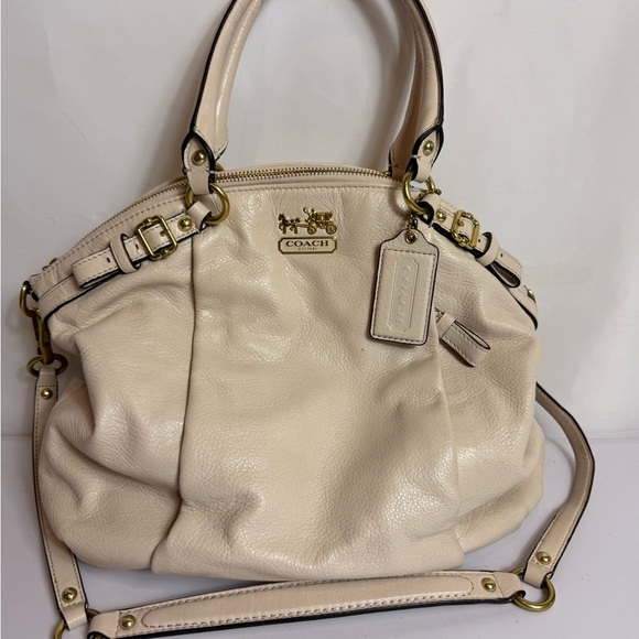 Coach | Bags | Coach Cream Vintage Leather Shoulder Bag With Iconic ...